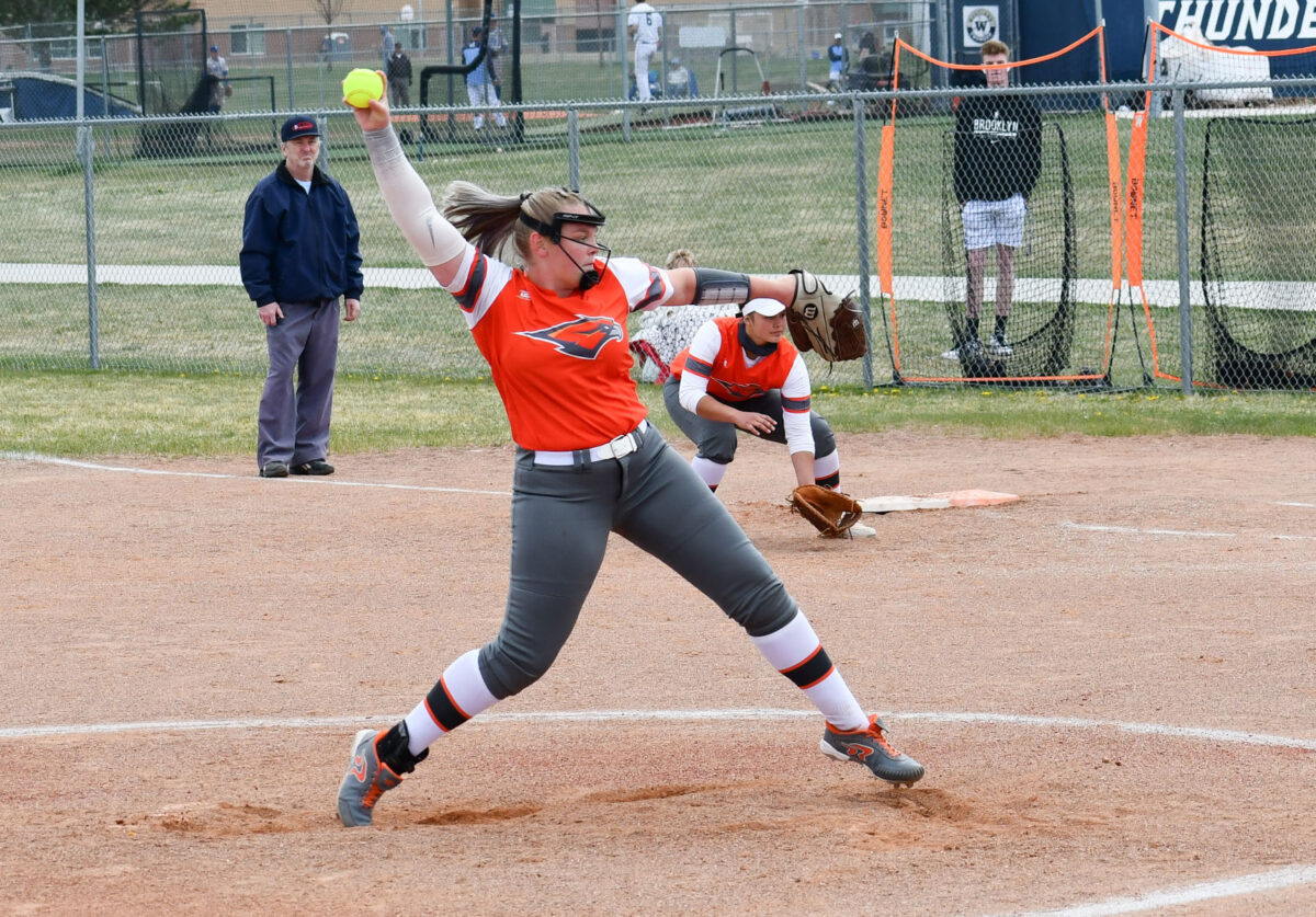 Skyridge softball holds on for win at Westlake | News, Sports, Jobs ...